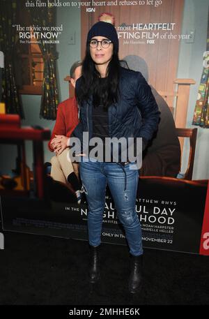 Comedian Sarah Silverman attends a special screening of "A Beautiful ...
