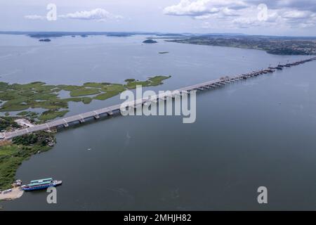 Magufuli bridge building progress. Kigongo–Busisi, Mwanza Gulf crossing ...