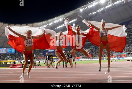 Polish team celebrates their Silver Medal at the 4x400 Metres Relay ...