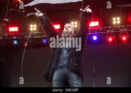 Joe Cotela of Ded performs during Louder Than Life at Highland Festival ...