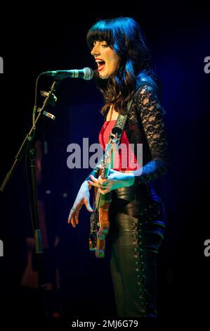 Orlaith Forsythe on vocals, bass & guitar Stock Photo - Alamy