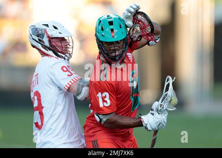 Whipsnakes Tyler Warner (13) battles with Chaos Jack Rowlett (99 ...
