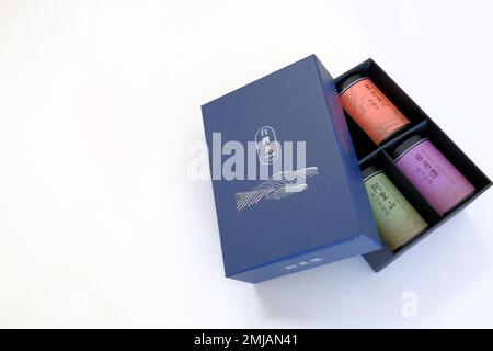 Hsin Tung Yang brand gift box set of Taiwanese teas: loose leaf Oolong ...