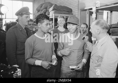 Dutch singing duo, Blue Diamonds (Ruud de Wolff and Riem de Wolff) in ...