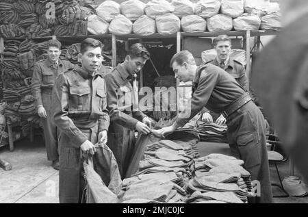 Dutch singing duo, Blue Diamonds (Ruud de Wolff and Riem de Wolff) in ...
