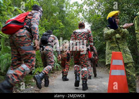 Malaysia The People's Volunteer Corps RELA on duty. A paramilitary ...