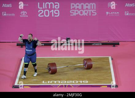 Reis Saraiva of Brazil celebrates after lifting 230kg in men's clean ...