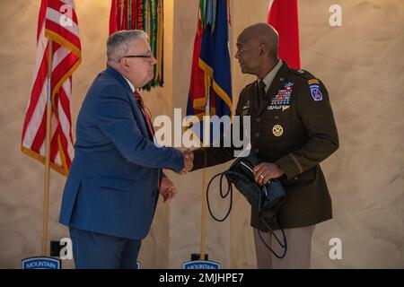 Army Reserve Ambassador Bob Pleczkowski speaks during a Spiritual ...