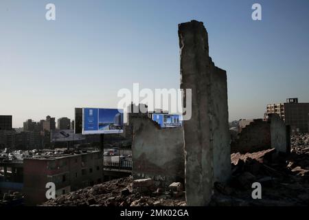 Luxury homes in a gated area in the middle of Las Vegas Stock Photo - Alamy