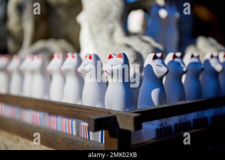 Small fox god figurines (Inari Okami), Mabashi Inari Shrine, Suginami ...