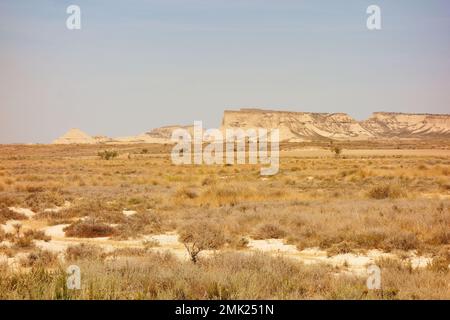 Saragossa in magic light and Bardenas Reales - a landscape from another ...