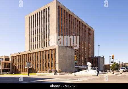 Tulsa, Oklahoma, USA - October 18, 2022: The Tulsa County Courthouse ...