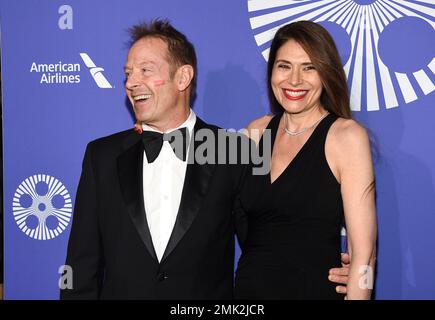 Musician Simon Kirke, left, and wife Maria Angelica attend the Film ...