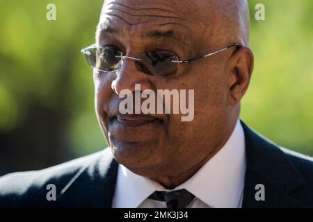 Former Reading Mayor Vaughn Spencer departs from the federal courthouse ...