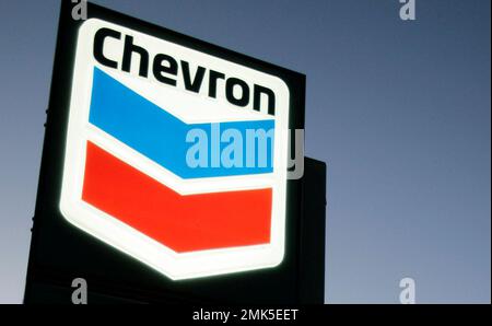 Chevron gas station in Mexico. Techron. Gas station. Gasoline service ...