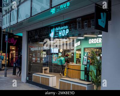 Deliveroo Hop Grocery Store London - Deliveroo opened its first bricks ...