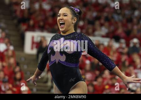 LSU gymnast Aleah Finnegan competes on the balance beam against ...