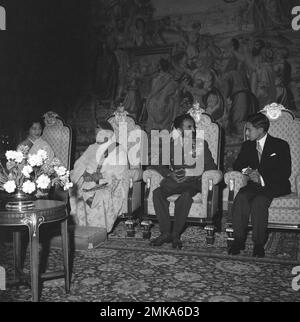 Empress Menen Asfaw with Crown Stock Photo - Alamy