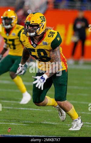 Arizona Hotshots linebacker Scooby Wright III (58) runs out of the ...