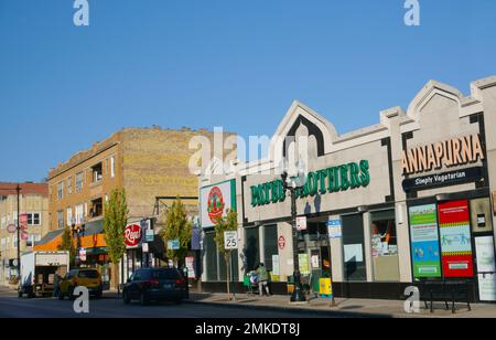 Devon Avenue Indian restaurants and shops, Chicago, Illinois, USA Stock ...