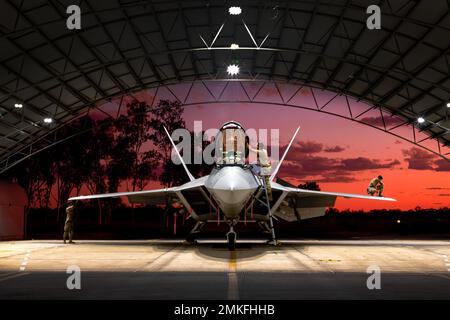 USAF F-22A Raptor Royal Australian Air Force (RAAF) Base Darwin ...