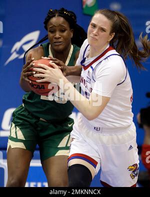 Baylor center Queen Egbo, left, shoots past Kansas guard Chandler ...