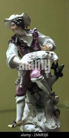 Beautiful art collection of the MKG museum fuer Kunst und Gewerbe in ...