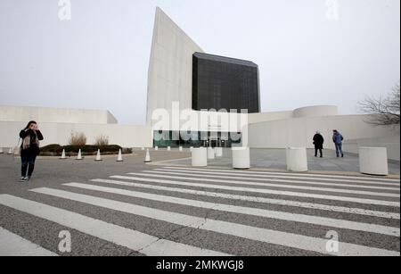 President John F. Kennedy (partially hidden), First Lady Jacqueline ...