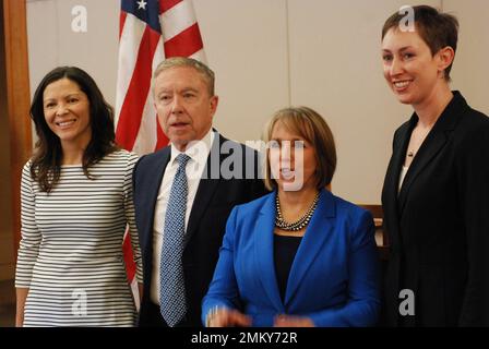 HUMAN RESOURCES, from left: Sarah (voice: Florence Pugh), Van the Logic ...