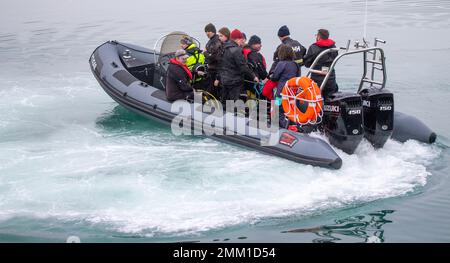 West Cork Underwater Search And Rescue divers in 7.5meter RIB Stock ...
