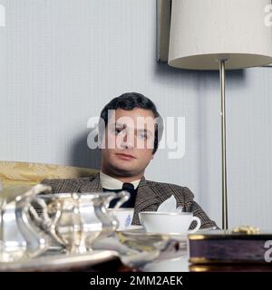 1968 - Crown prince Carl Gustaf from Sweden and Pia degermark at party ...