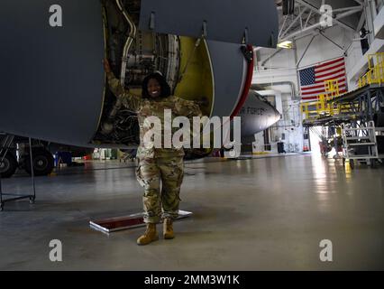Maj. Kamisha Smith becomes the 117th Maintenance Squadron Commander at ...