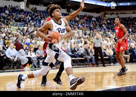 Pittsburgh's Malik Ellison (3) plays against VMI during an NCAA college ...