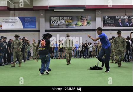 Potential Army recruits attend "Meet your Army Day" at Fort Bragg, NC ...