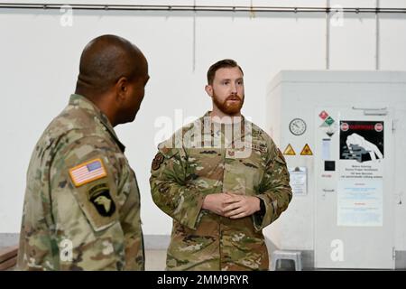 U.S. Army Col. Kevin Jackson, 19th Battlefield Coordination Detachment ...