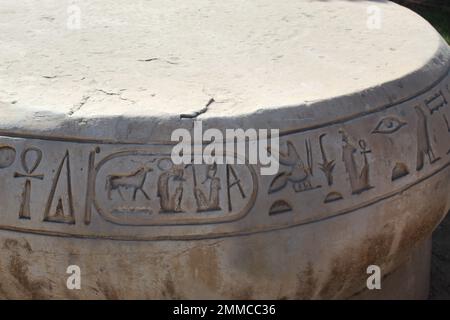 Ancient Egyptian Hieroglyphic Cuneiform writing Stock Photo - Alamy