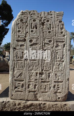 Ancient Egyptian Hieroglyphic Cuneiform writing Stock Photo - Alamy