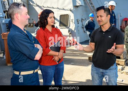 Engineer Brian Le, a liaison to Naval Surface and Mine Warfighting ...
