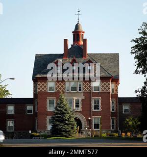 The Institute of Mental Health, formerly known as Woodbridge Hospital ...