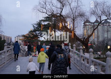 Tang dynasty poet Meng Haoran Stock Photo - Alamy
