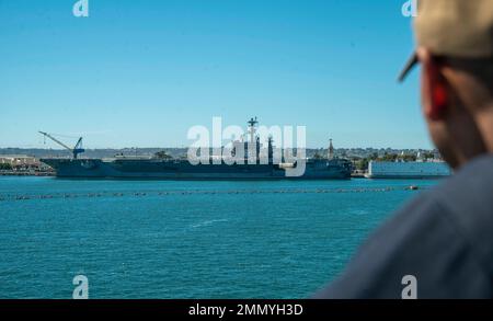 230922-N-ZQ263-1095 SAN DIEGO (Sept. 23, 2022) The Arleigh Burke-Class ...