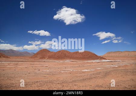 The clay formations of the Labyrinth desert in the Puna of Argentina ...