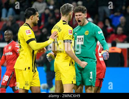 from left: Nico Schlotterbeck, Emre Can (Dortmund) after the game ends ...