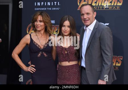 Jennifer Grey, left, Clark Gregg, right, and their daughter Stella ...