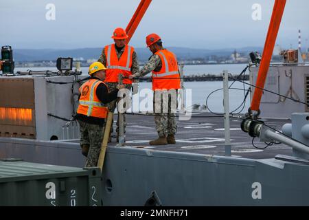 U.S. Navy Sailors with Gaum detachment, Naval Expeditionary Logistics ...
