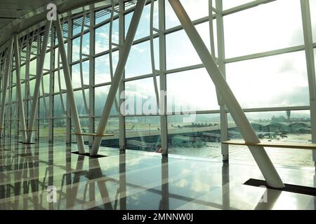 The New Skybridge at Hong Kong International airport Stock Photo - Alamy