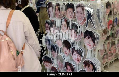 KPOP Korean souvenir shop in Ōkubo, Shinjuku, Tokyo, Japan Stock Photo ...