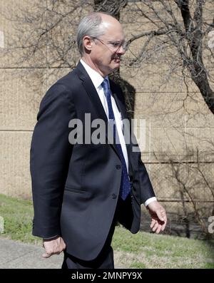 Nashville Police Sgt. Robert Forrest walks to the Criminal Justice ...