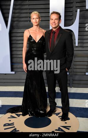 Sarah Murdoch, left, and Lachlan Murdoch arrive at the Vanity Fair ...