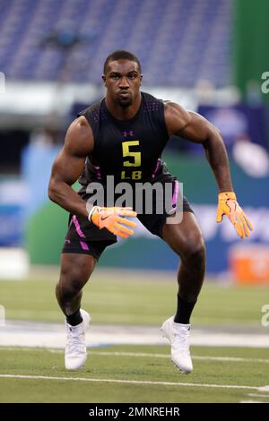 Vanderbilt linebacker Oren Burks runs the 40-yard dash at the NFL ...